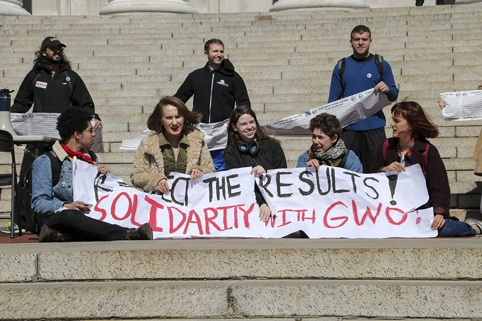 Graduate Workers of Columbia calls on University to begin contract ...